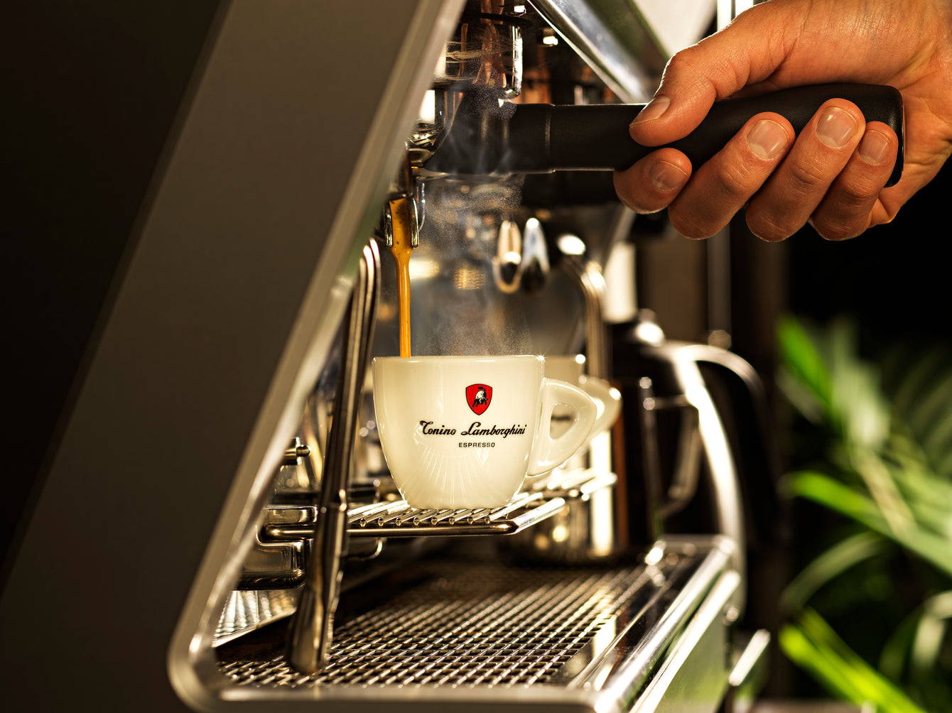 Details luxury beverage_energy drinks – TONINO LAMBORGHINI